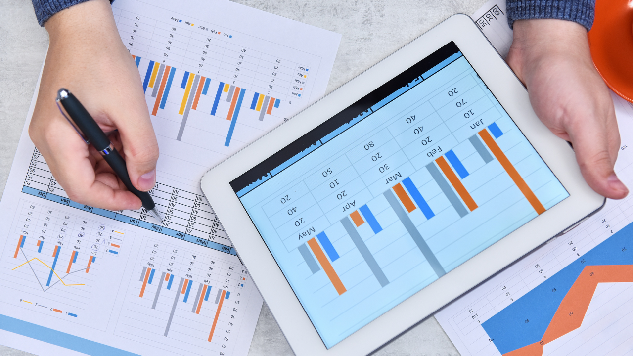 Memanfaatkan Data Analytics Untuk Pertumbuhan Bisnis Indobot Academy